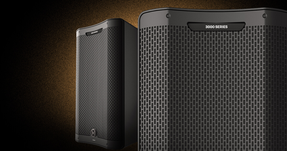 Harbinger VARI 3400 Powered Speakers